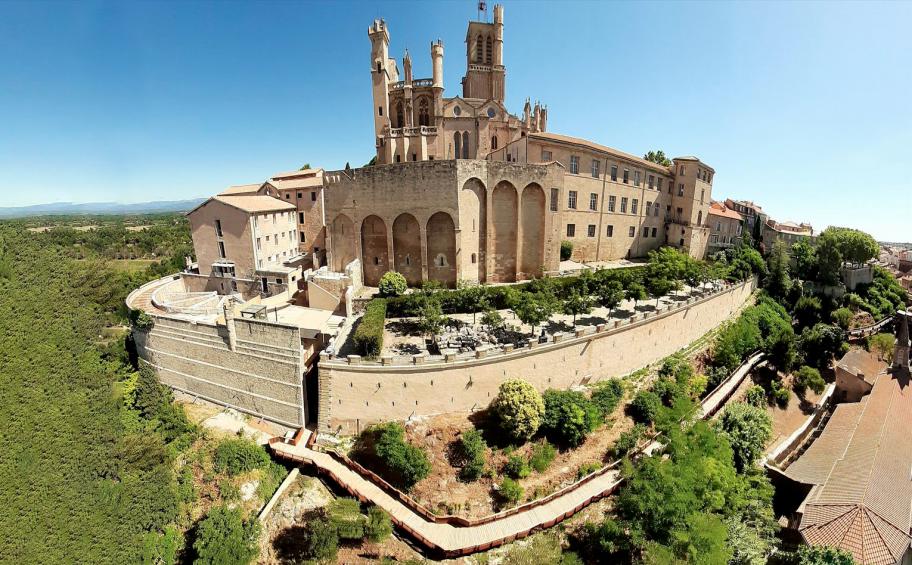 | In Béziers (34), Eiffage Génie Civil and Eiffage Route have delivered ...